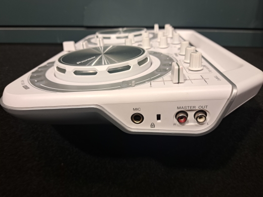 Gear Hunter | Pioneer - DDJ-WEGO 2 - W